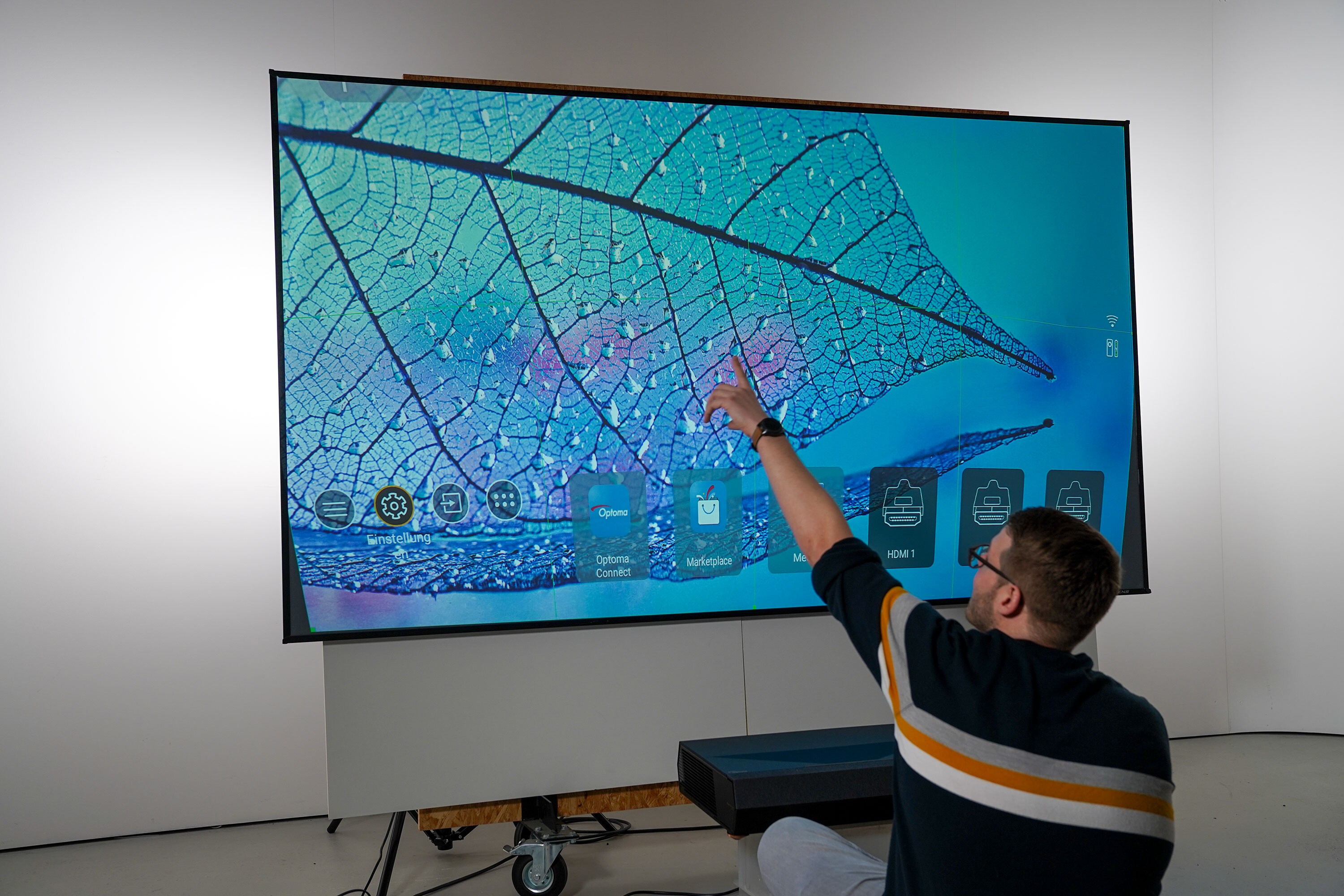 Fürs Heimkino: Optomas UST-Beamer macht glücklich - digitec