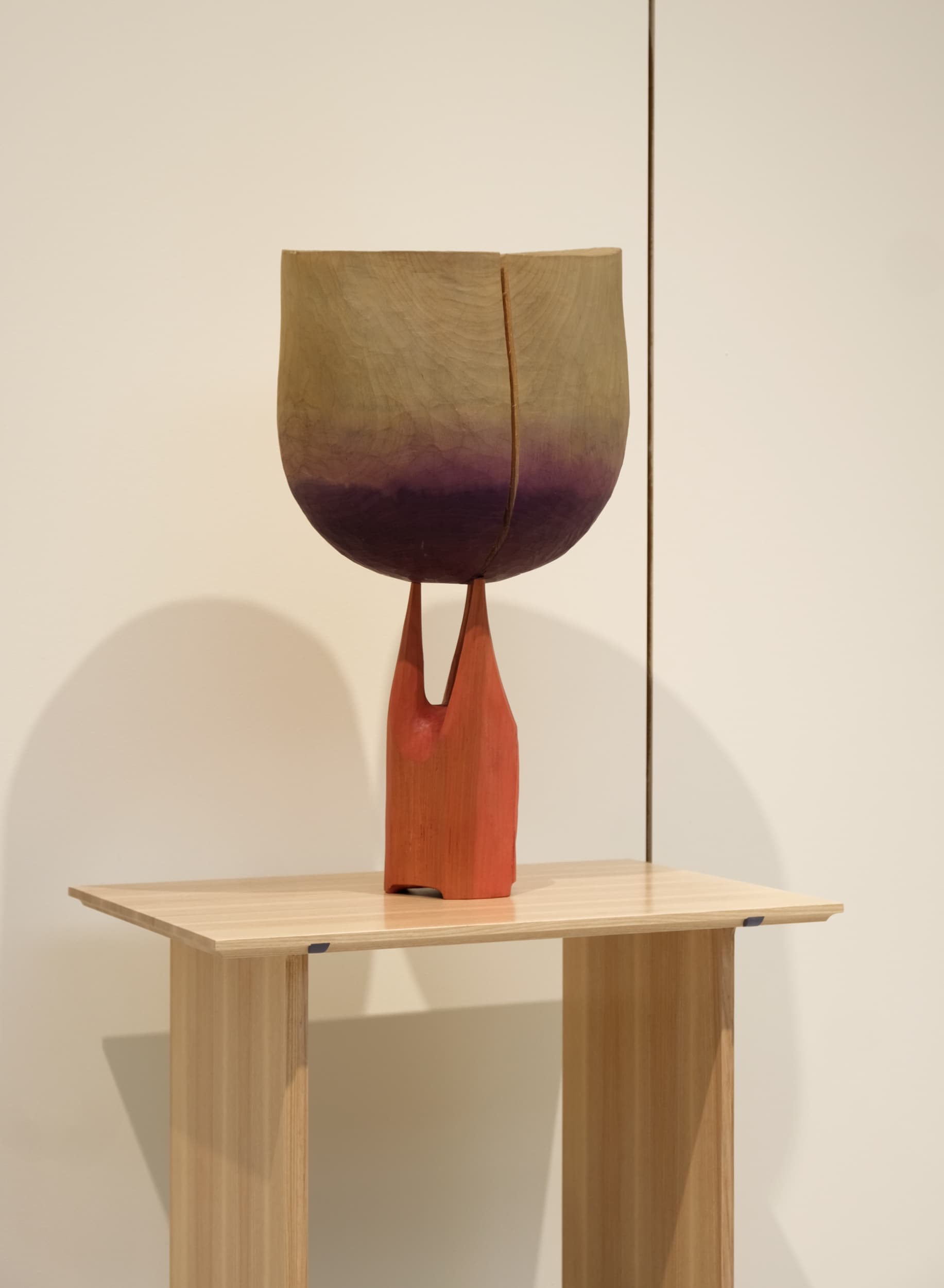 Álvaro Aramburu entwirft Möbel an der Grenze von Kunst und Design - Galaxus