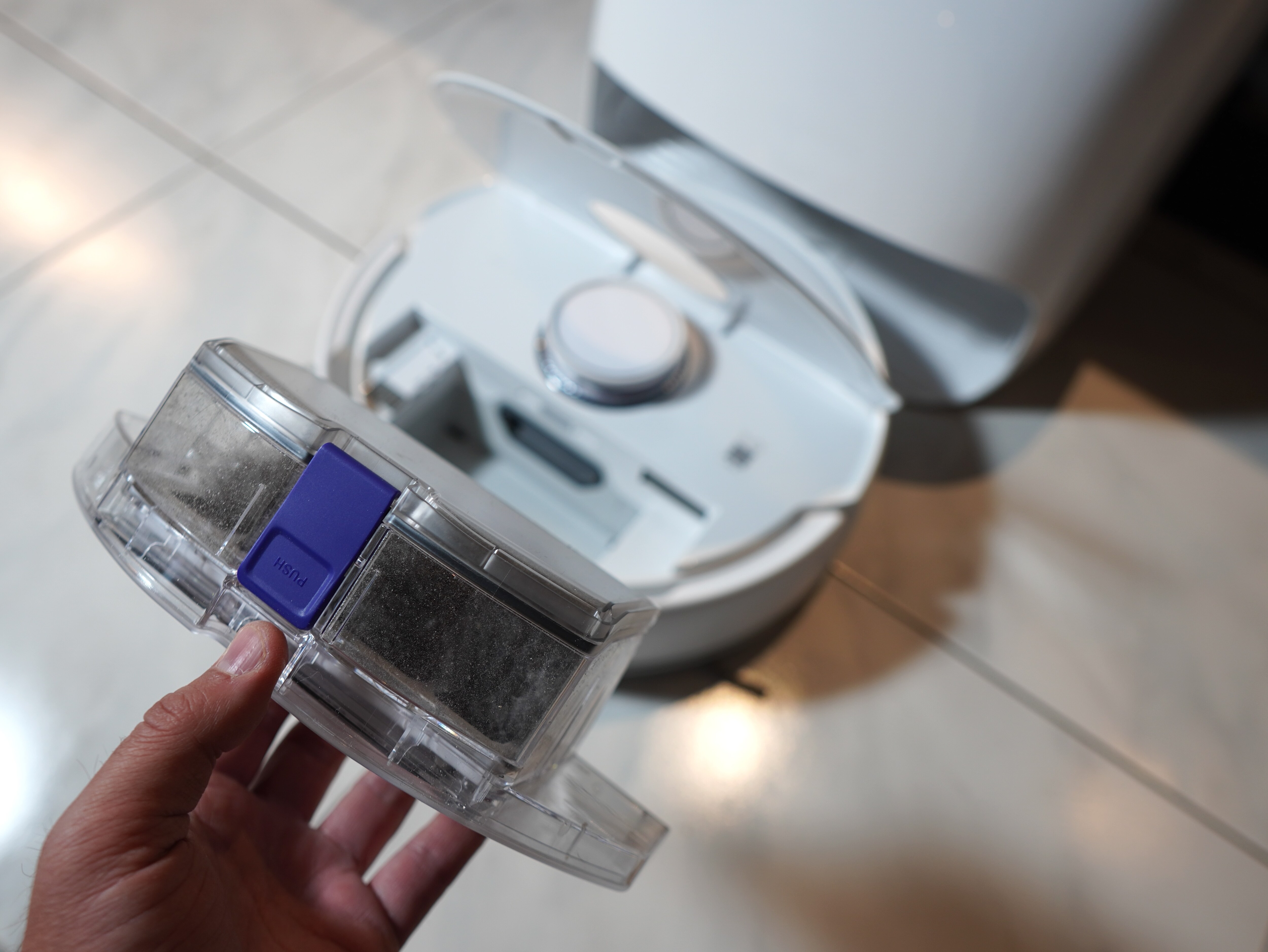 Narwal Freo im Test: Neuer Staubsauger-Roboter überzeugt auf Anhieb ...