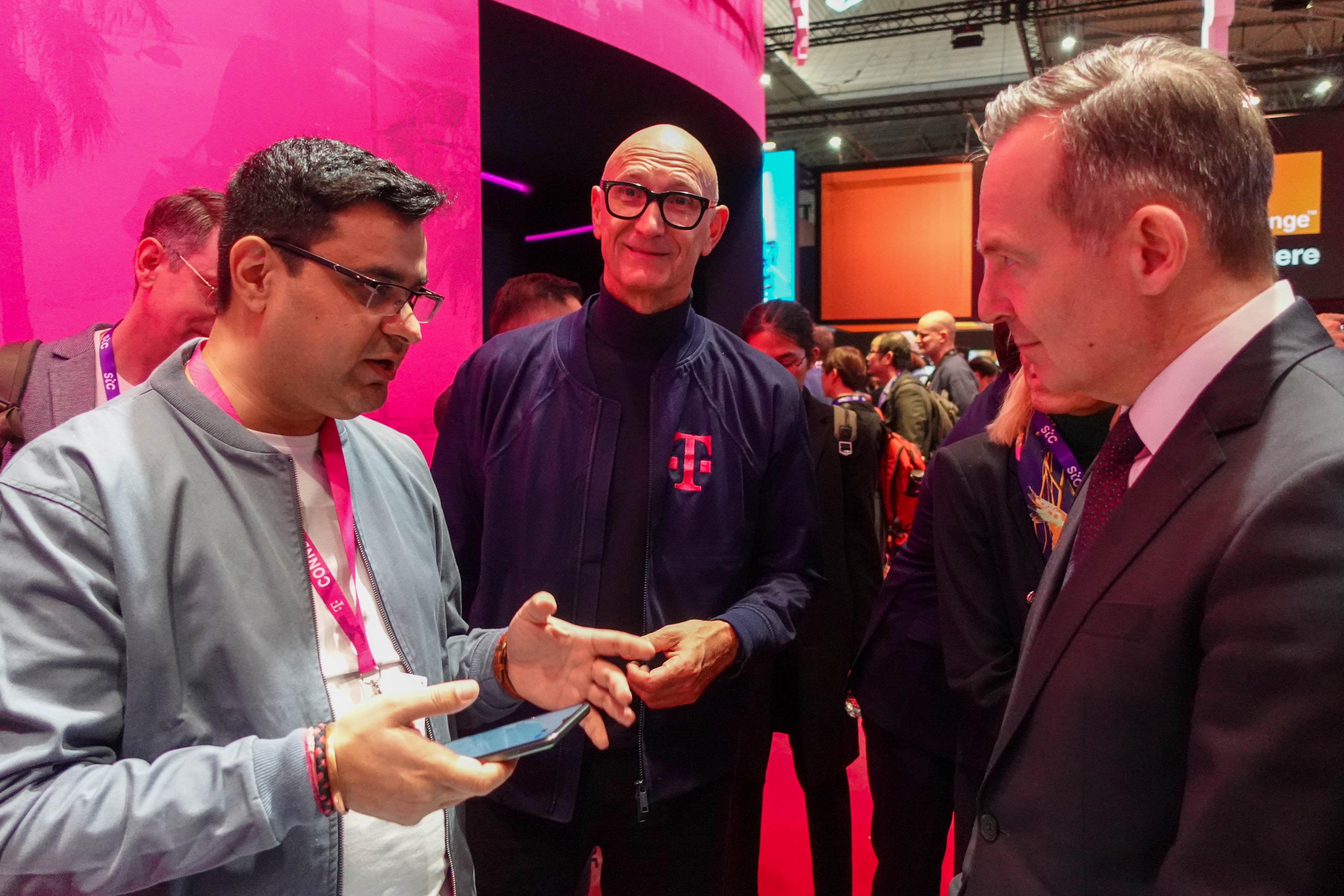 MWC 2024: Telekom will mit KI-Smartphone Apps überflüssig machen - Galaxus
